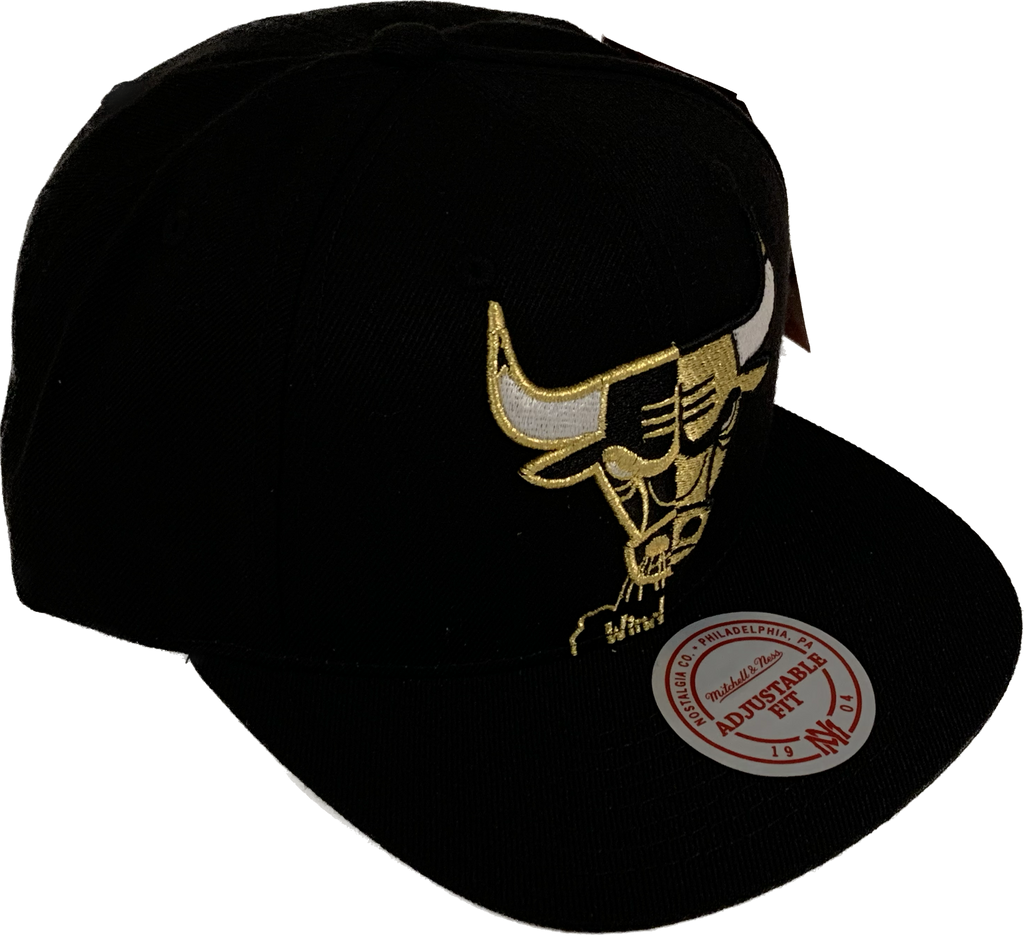 Chicago Bulls NBA Basketball Mitchell & Ness Split Crown Hardwood Clas ...